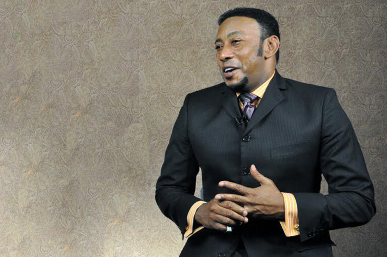 Anthony Santos: The King of Bachata Music | LatinTRENDS