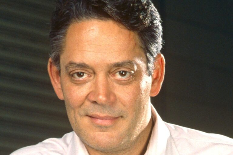 Remembering Raul Julia: A Charismatic Force on Stage and Screen ...